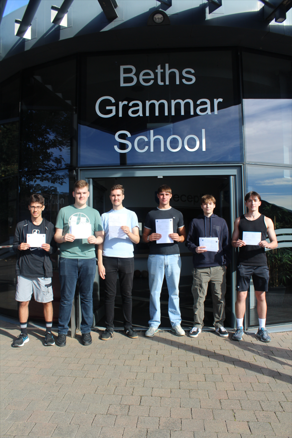 Beths Grammar School celebrates Sixth Form students’ achievements ...